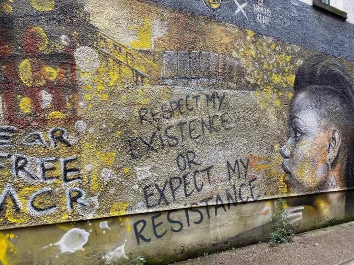 An amazing political message | STREET ART UTOPIA
