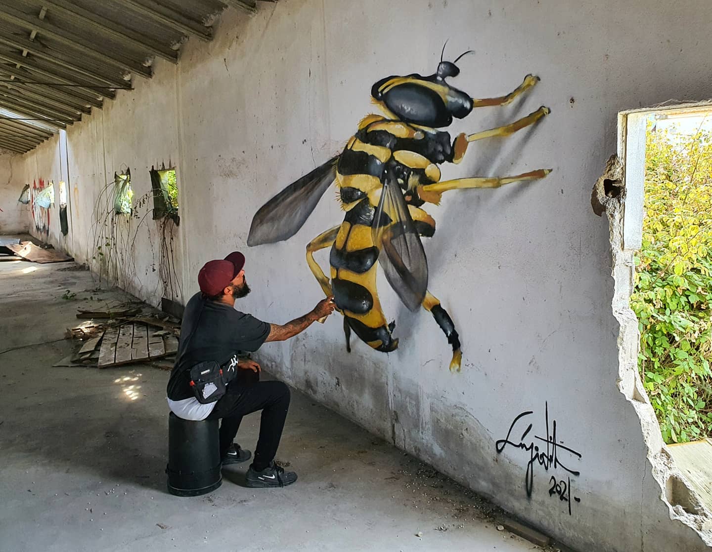 Mimic wasp by Odeith | STREET ART UTOPIA