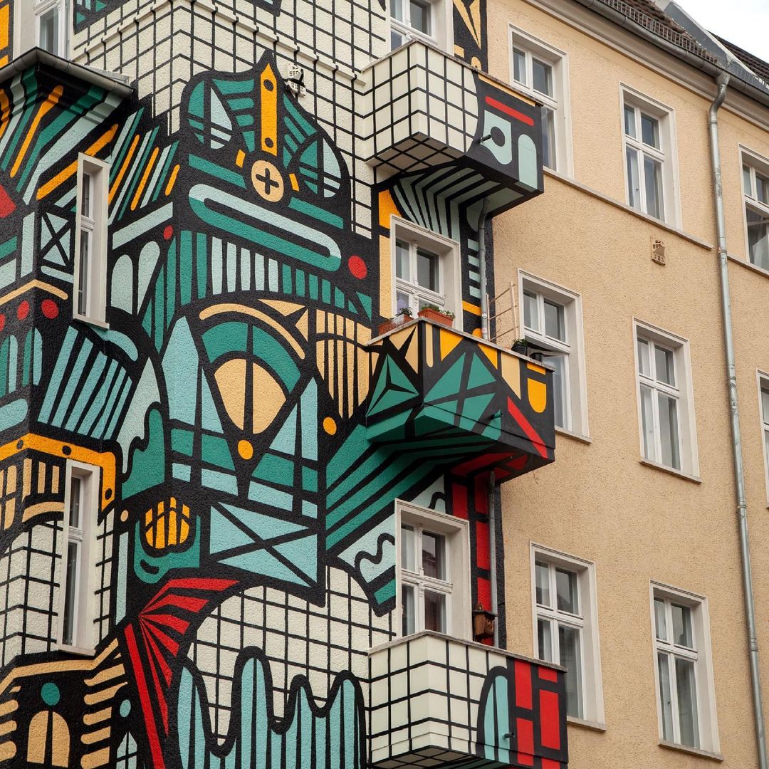 Mural by Isakov in Berlin, Germany | STREET ART UTOPIA