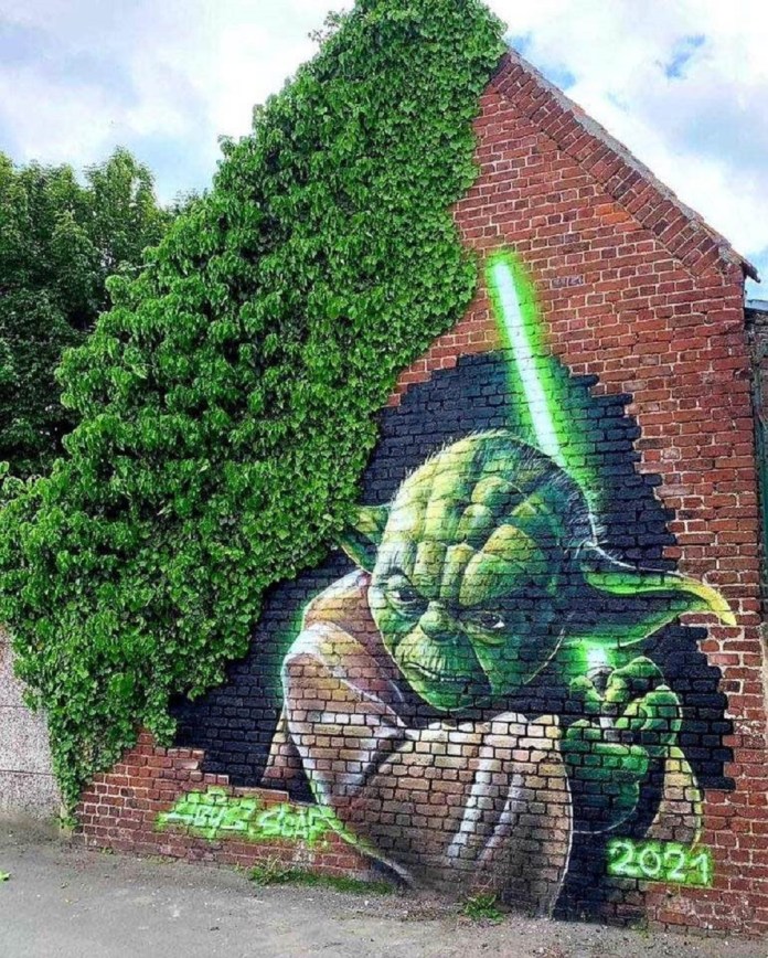 Yoda by Scaf Oner and ABYS in Béthune, France | STREET ART UTOPIA