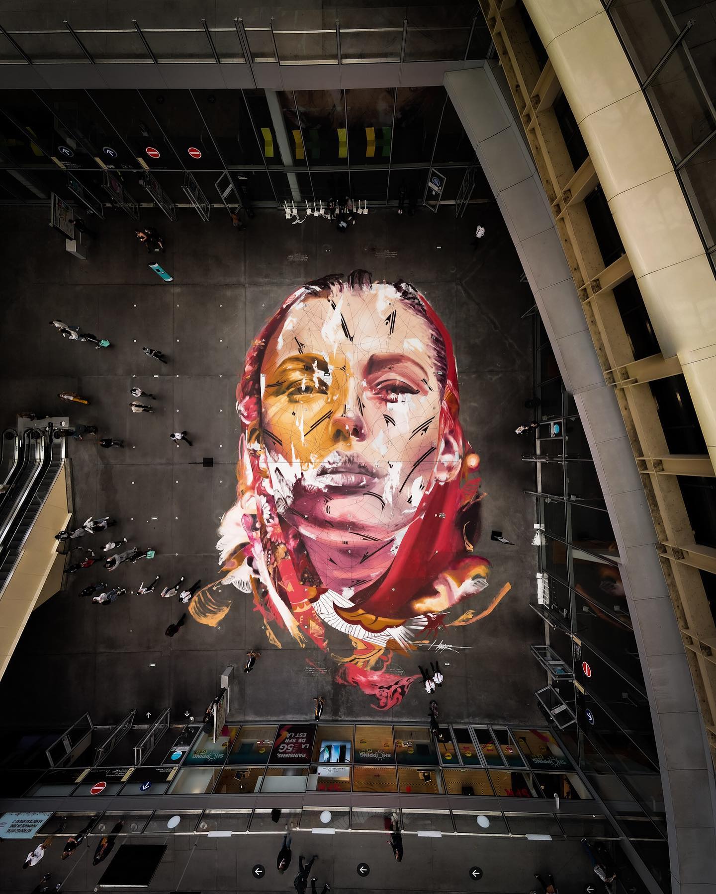 “A fabric to conquer the world” by HOPARE in Paris (250m2 artwork ...