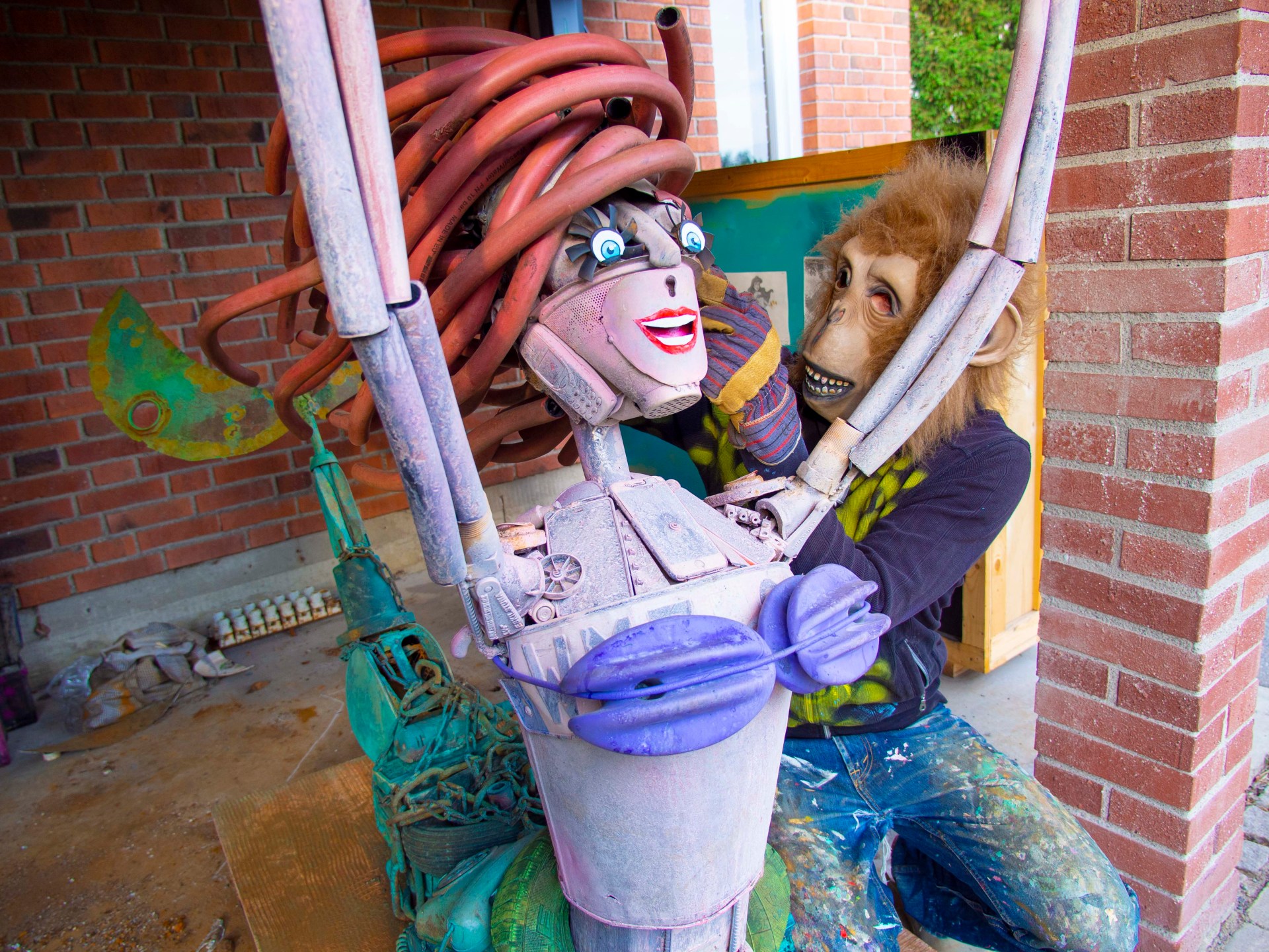 ‘Part Of Your World’ The Disney Princess Ariel Cleaning Up | STREET ART ...