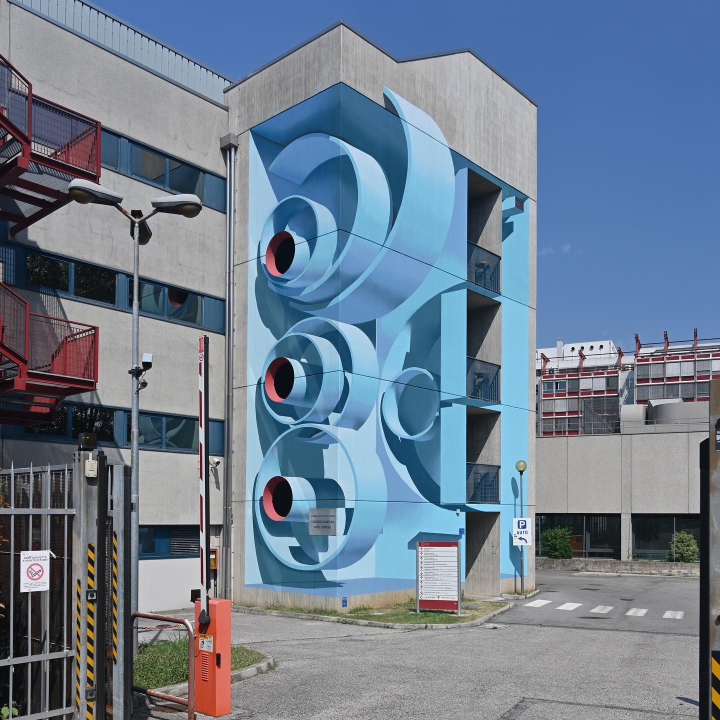 Anamorphic mural by Peeta in Padova, Italy | STREET ART UTOPIA