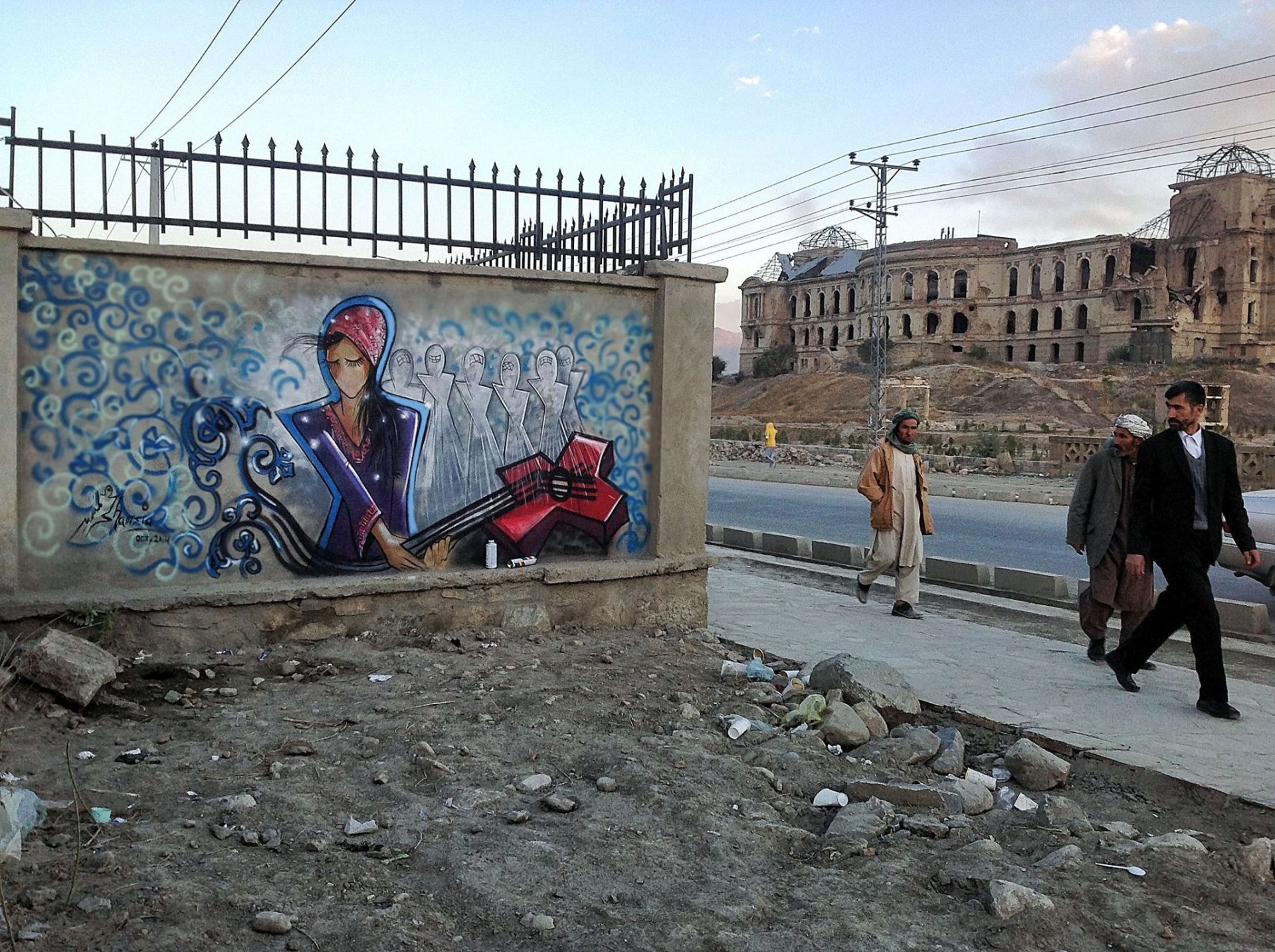 Shamsia Hassani, fine arts lecturer and first known female graffiti ...