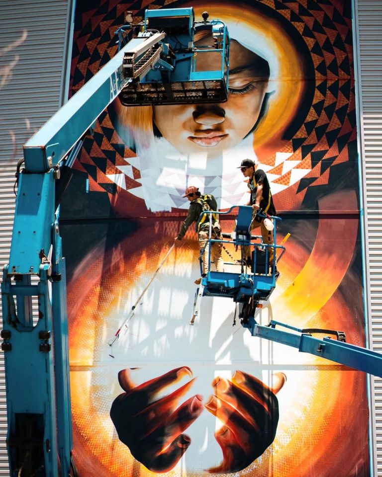 Mālamalama – Mural by Kamea Hadar and CKHT in Honolulu, Hawaii | STREET ...