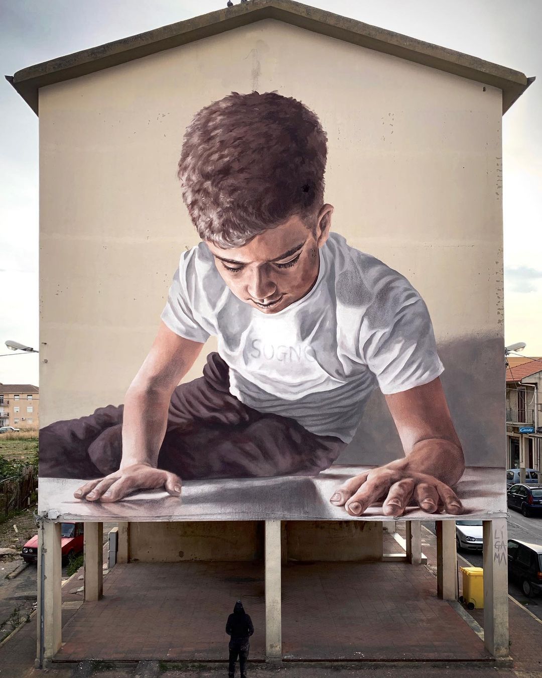 If I look in the mirror I still try to see myself as big – Mural by ...