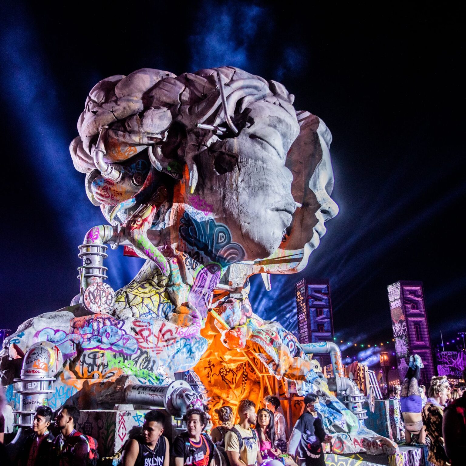 “Chasm” by Daniel Popper and AG PNT in Las Vegas (7 photos) | STREET ...