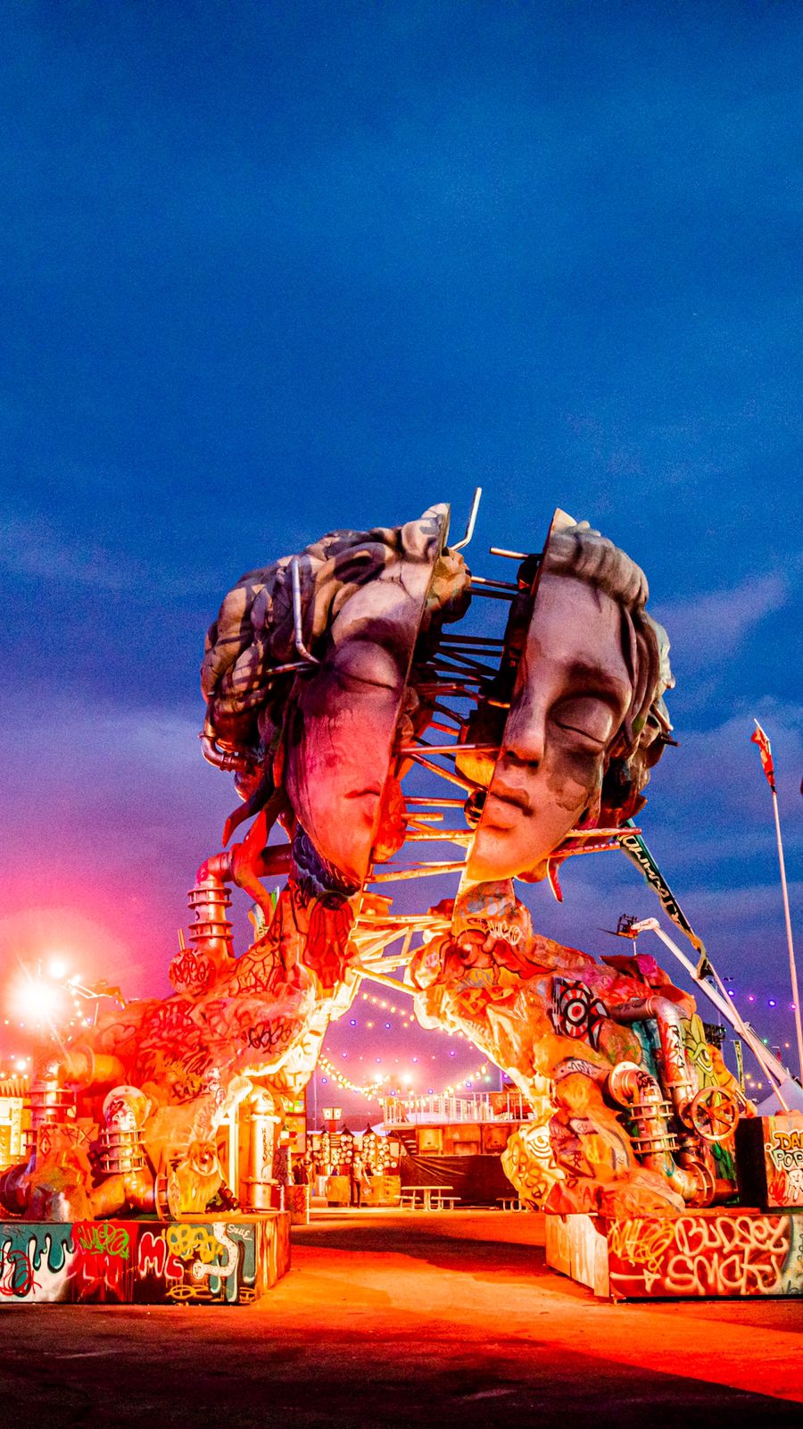 “Chasm” by Daniel Popper and AG PNT in Las Vegas (7 photos) | STREET ...