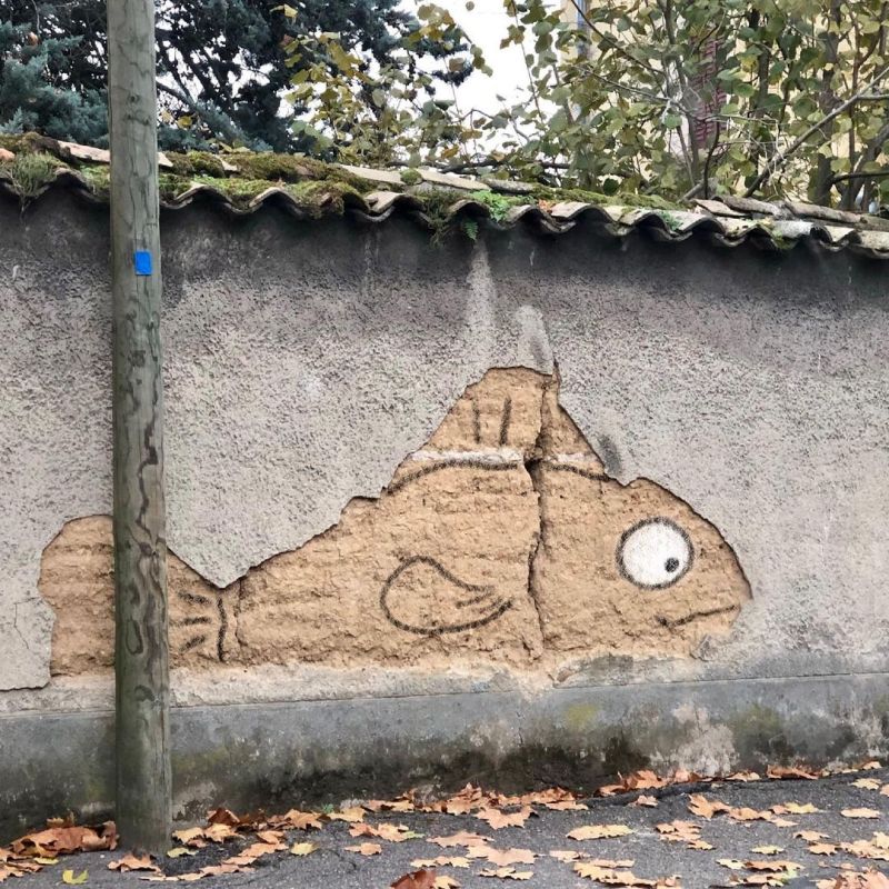 I just crossed an enormous fish on my way… | STREET ART UTOPIA