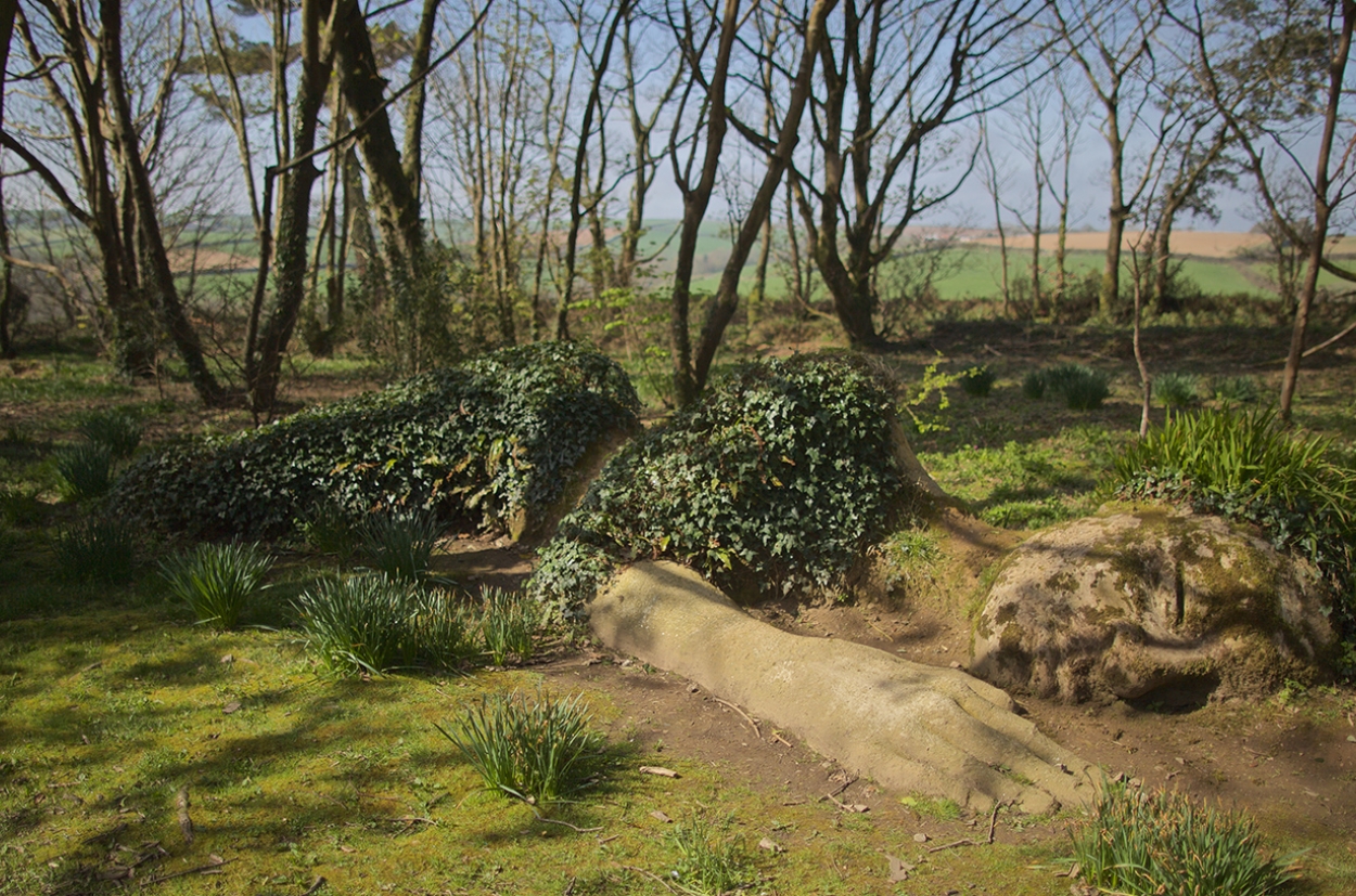 Mud Maid – Living sculpture by Sue and Pete Hill (5 photos and video ...