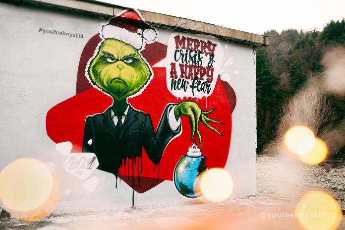 9 pics: Merry Crisis and Happy New Fear (2) | STREET ART UTOPIA