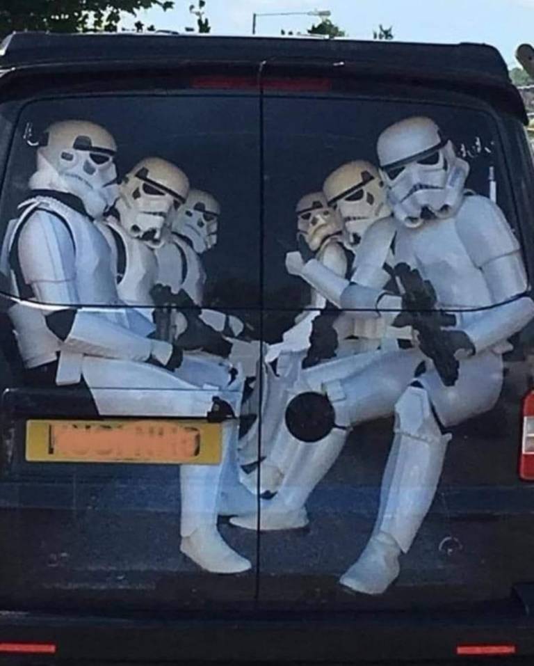 Stormtroopers Van Art | STREET ART UTOPIA