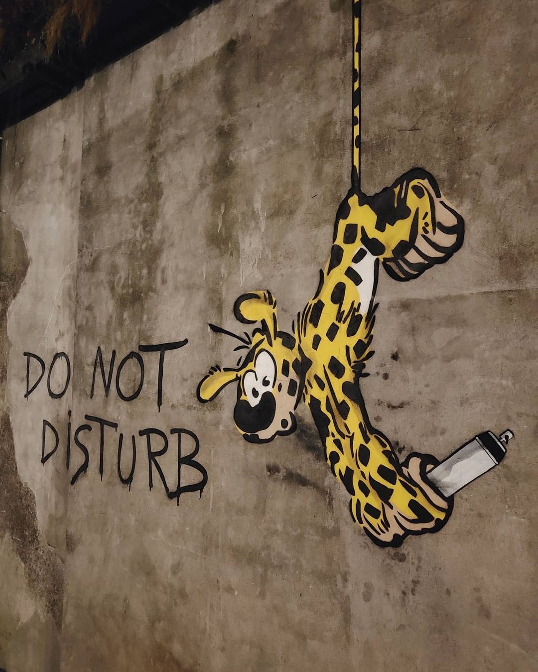 DO NOT DISTURB (3 photos) | STREET ART UTOPIA