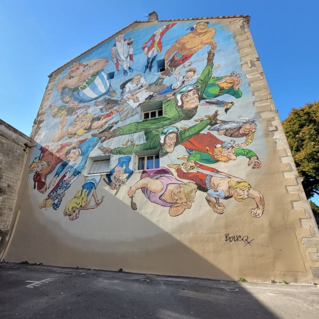 Asterix and Obelix!: Mural in honor of Albert Uderzo (4 photos ...