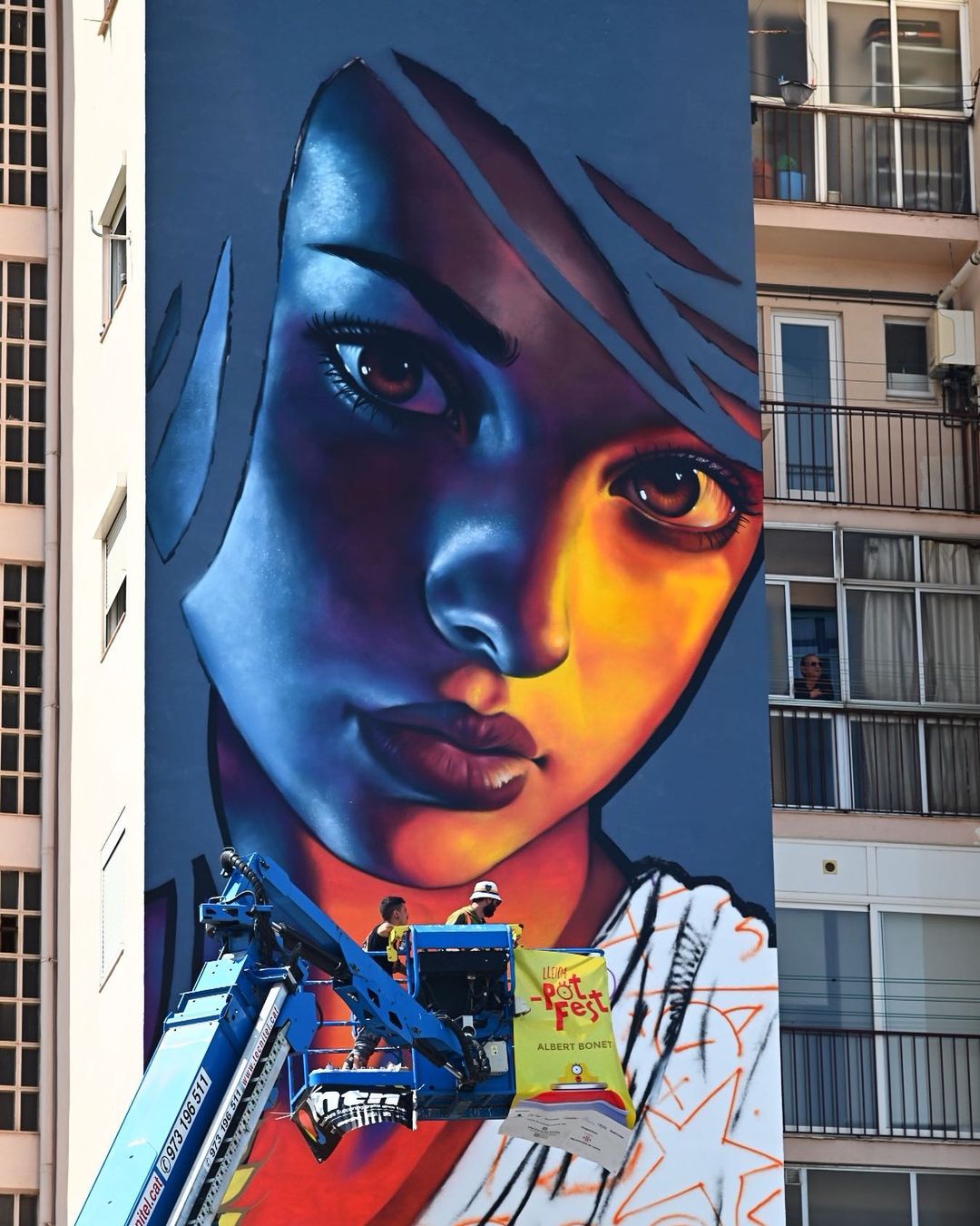 Mural by ALBERT BONET and ENRIC CASADÓ in Lleida, Spain | STREET ART UTOPIA