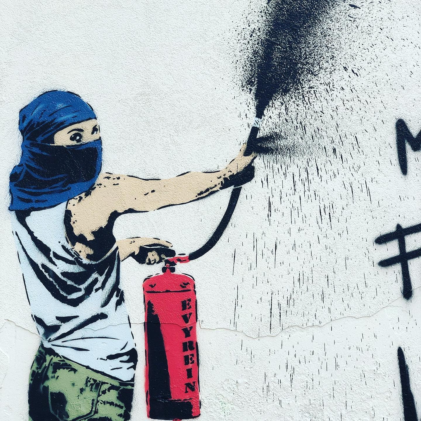 Making Hearts for money is vandalism | STREET ART UTOPIA