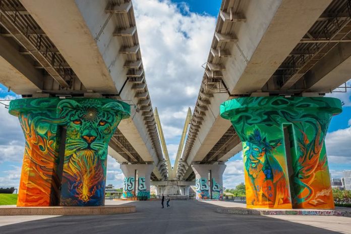 Mural by Bozik in Kazan, Russia (3 photos) | STREET ART UTOPIA