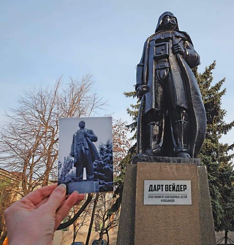 A monument to Lenin transformed into a statue of Darth Vader in Odesa ...