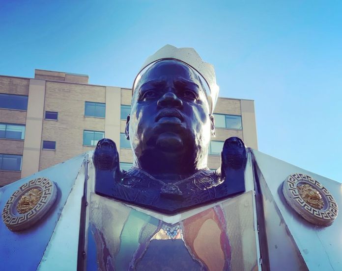 The Notorious B.I.G. becomes a statue in Brooklyn – Solar-powered ...