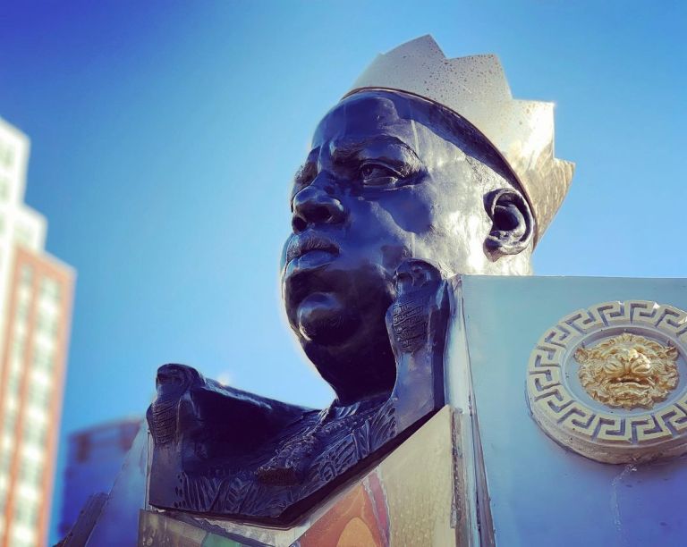 The Notorious B.I.G. becomes a statue in Brooklyn – Solar-powered ...