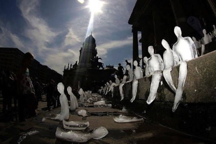 Climate Change Addressed Through Street Art (16 Powerful Images ...