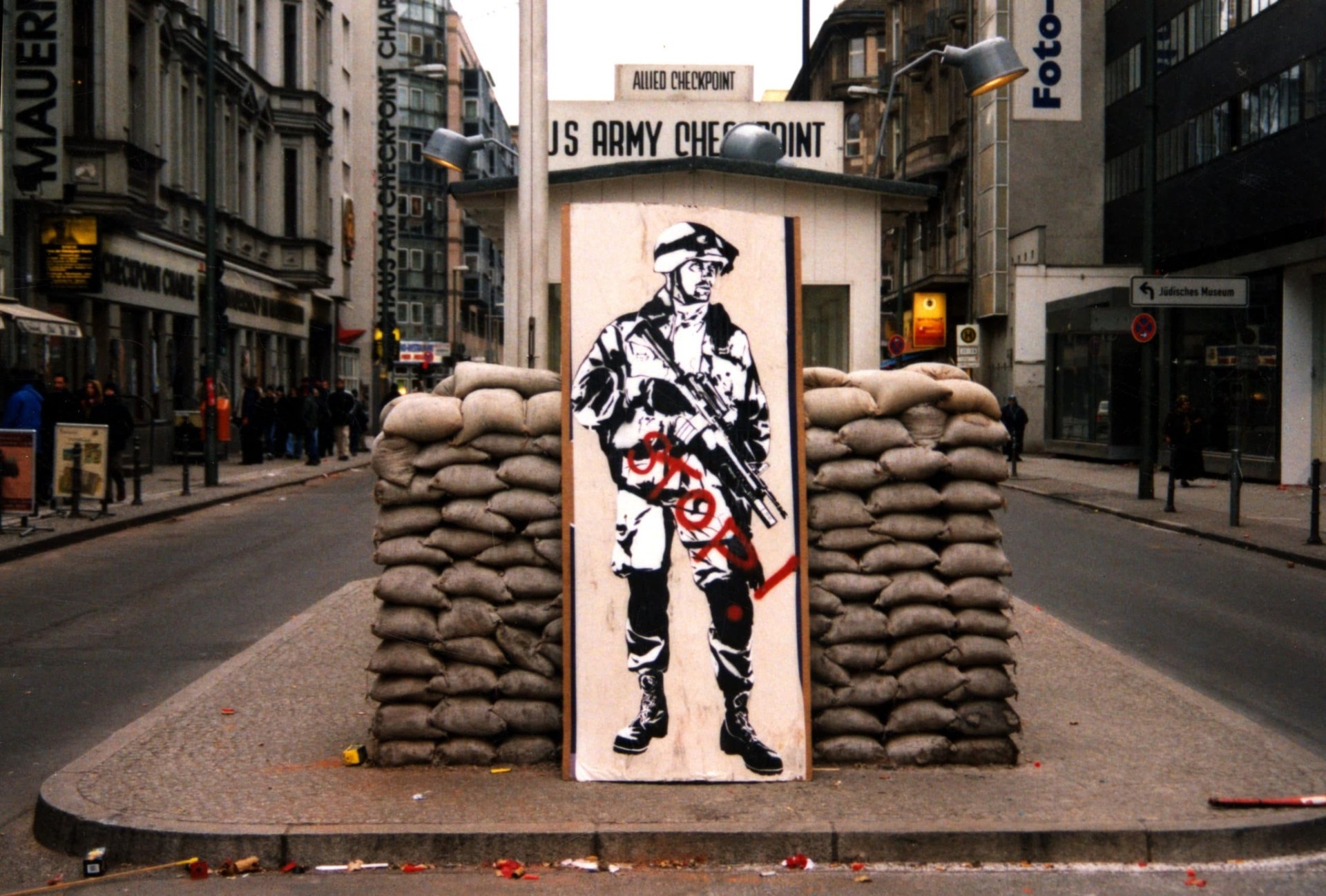 Blek Le Rat: The Pioneer of Paris Street Art and the Stencil Movement ...