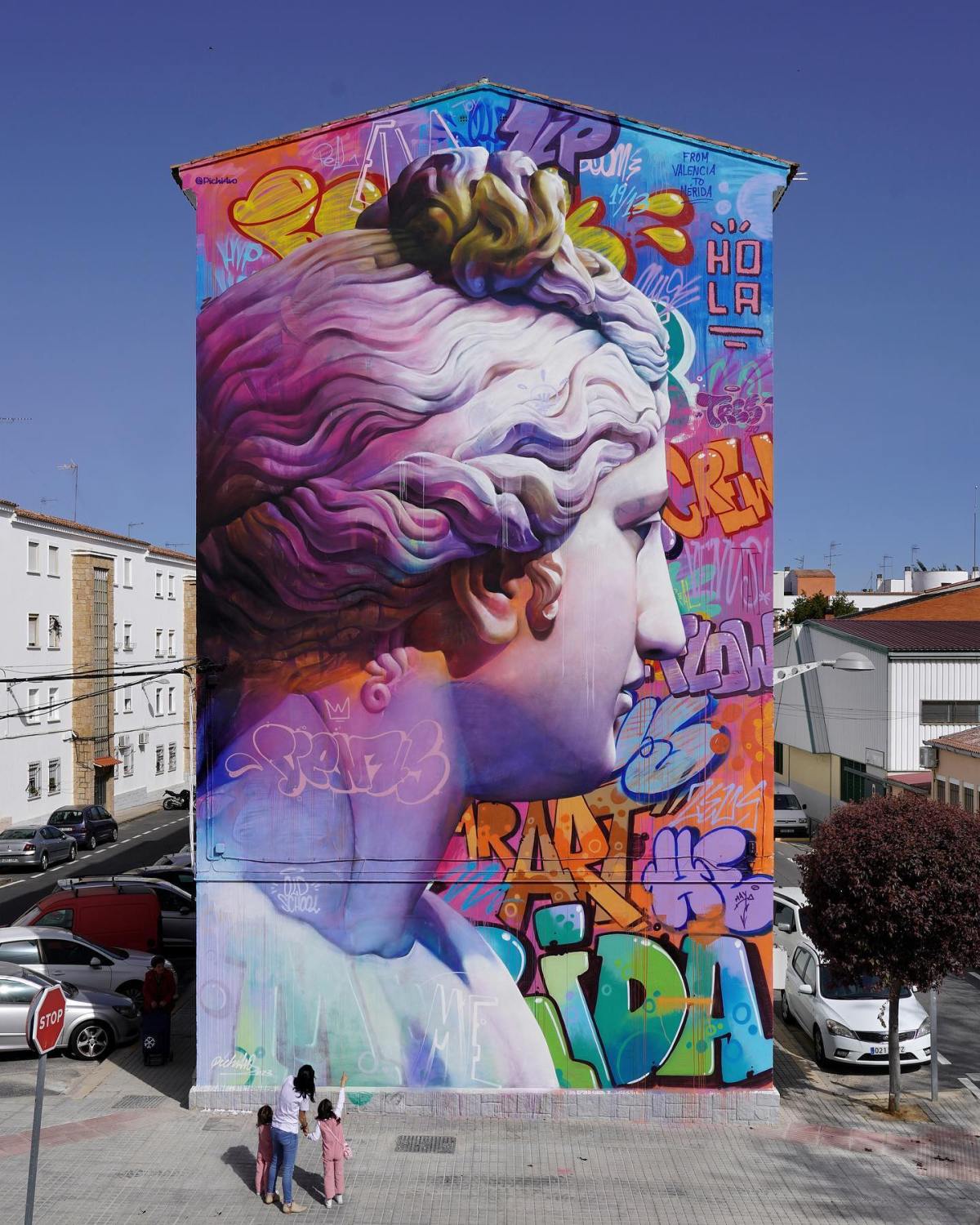 PichiAvo Fuses Classic Graffiti with Ancient Art in Stunning Mérida ...
