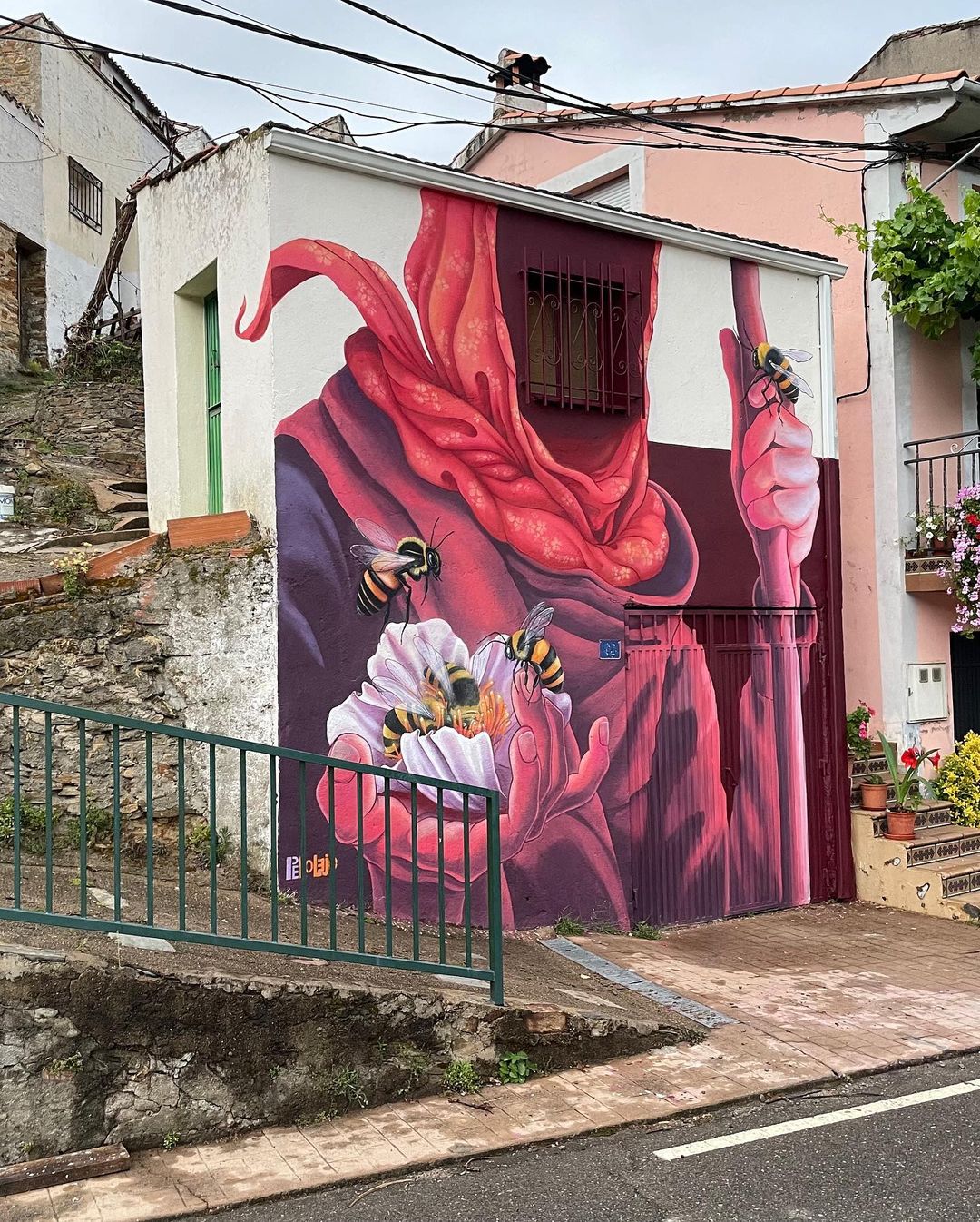 The Bee Goblin by PEKOLEJO in Ladrillar, Spain | STREET ART UTOPIA