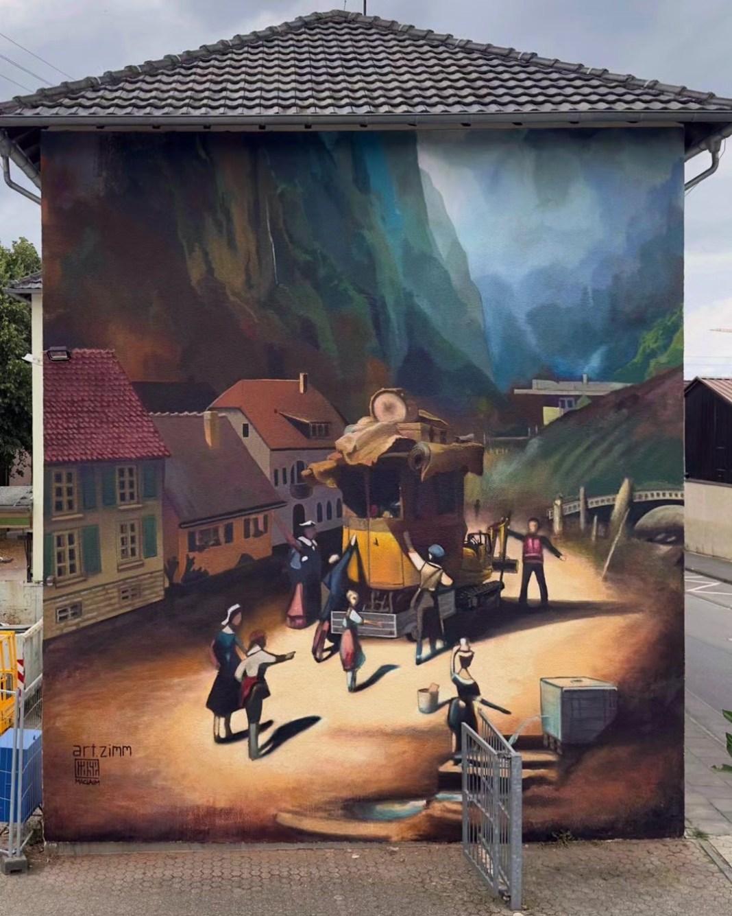 4 photos of the mural “Solidarity, Helpfulness, Community” by Lukas ...