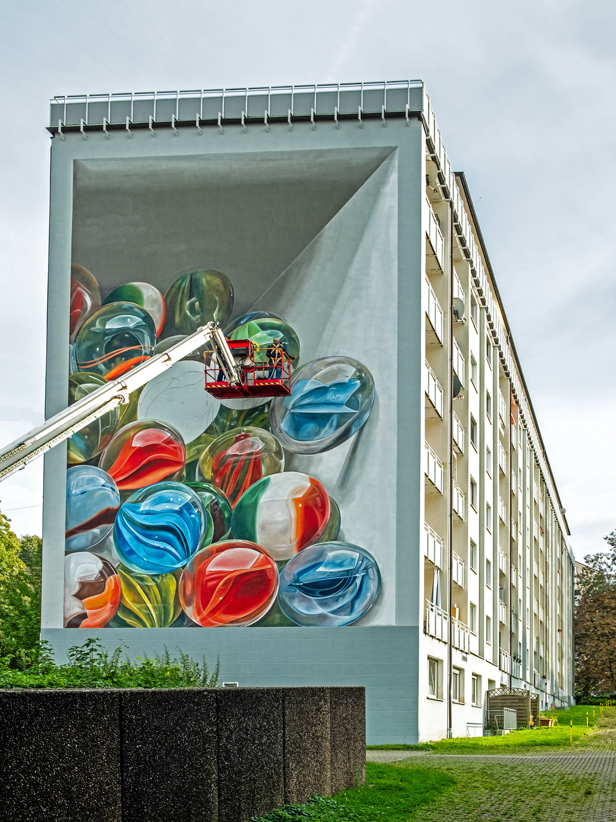 7 Photos and Video of “Gravity” by Leon Keer in Wuppertal, Germany ...