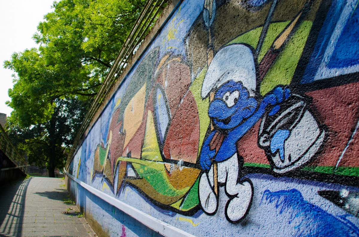 Cute Smurf Street Art (8 Photos) - STREET ART UTOPIA