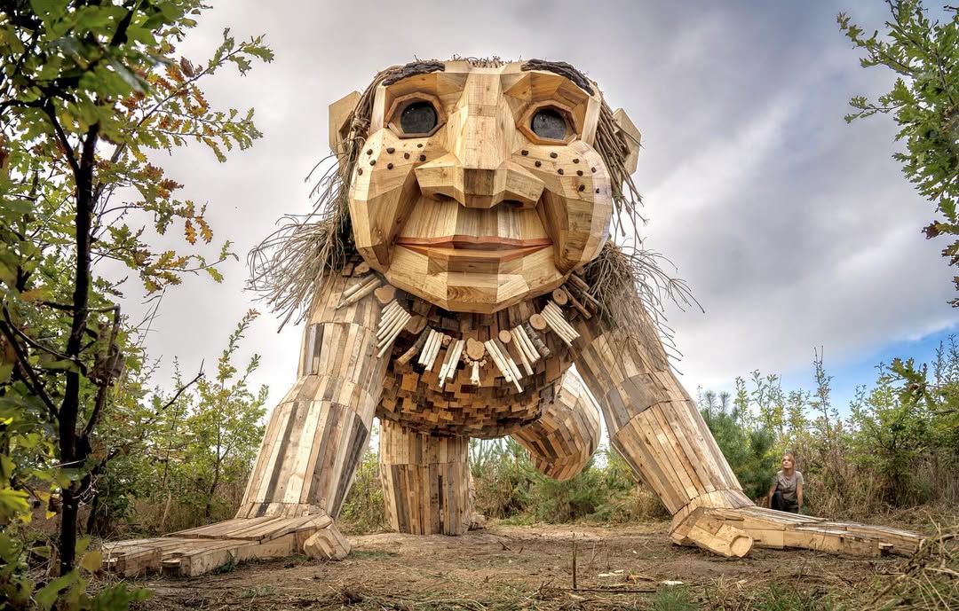 10 Giant Trolls Hiding in Forests, Lakes and Ruins - STREET ART UTOPIA