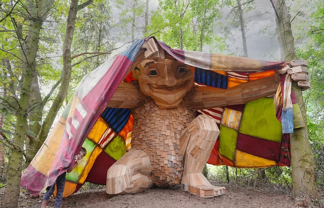 10 Giant Trolls Hiding in Forests, Lakes and Ruins - STREET ART UTOPIA