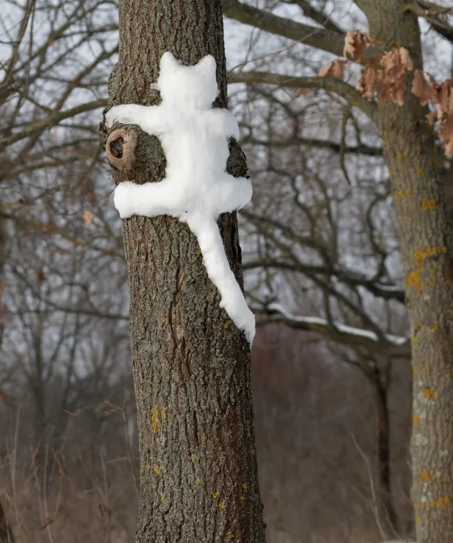Fun With Snow Sculptures (10 Photos) - STREET ART UTOPIA